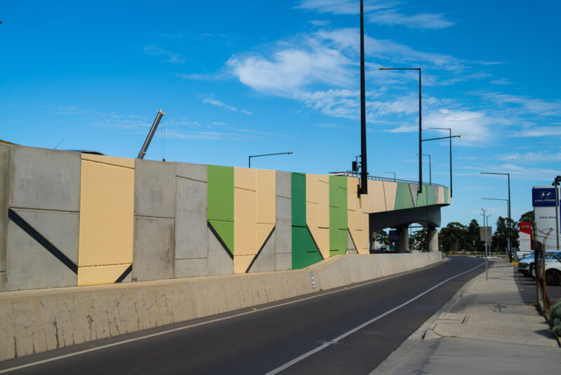 Reinforced Earth®, first choice for MSE retaining walls